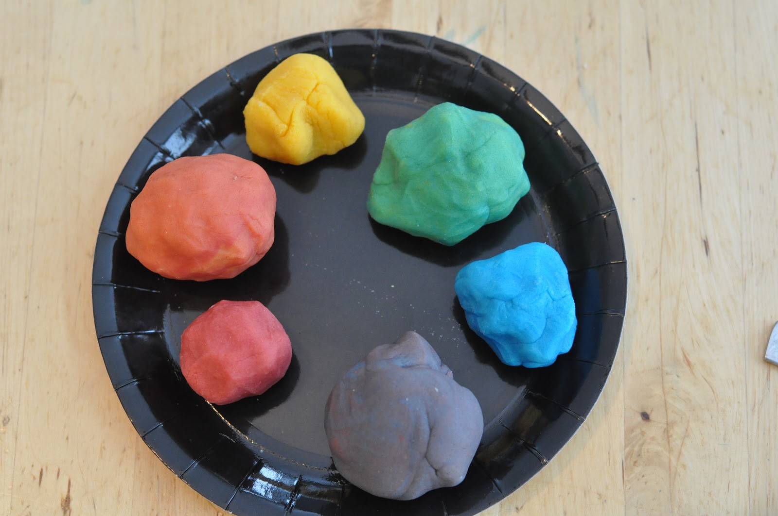 Banman Land: Learning Colors With Homemade Play Dough