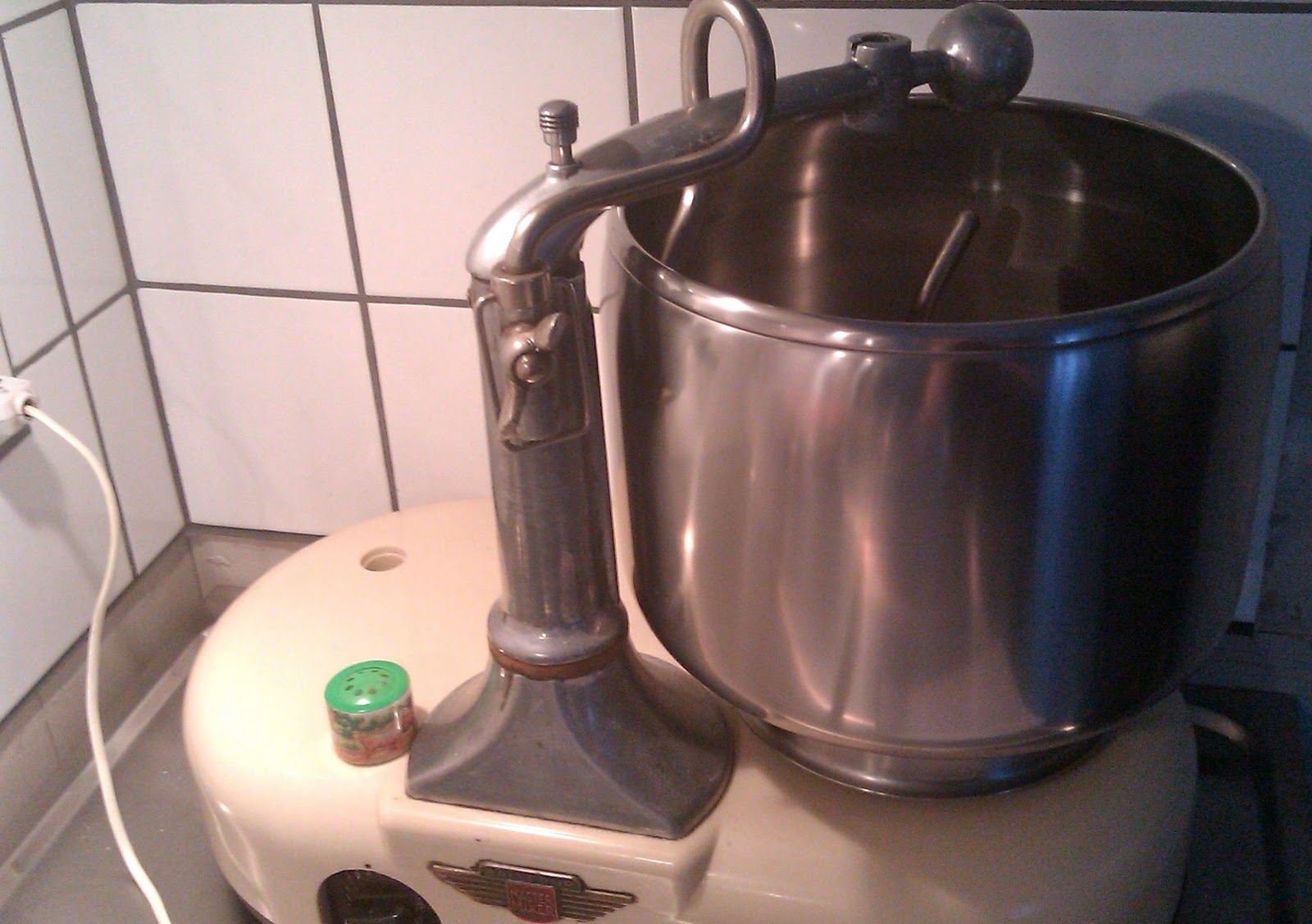 The n00bish chef: Ballerup Master Mixer - vintage technology