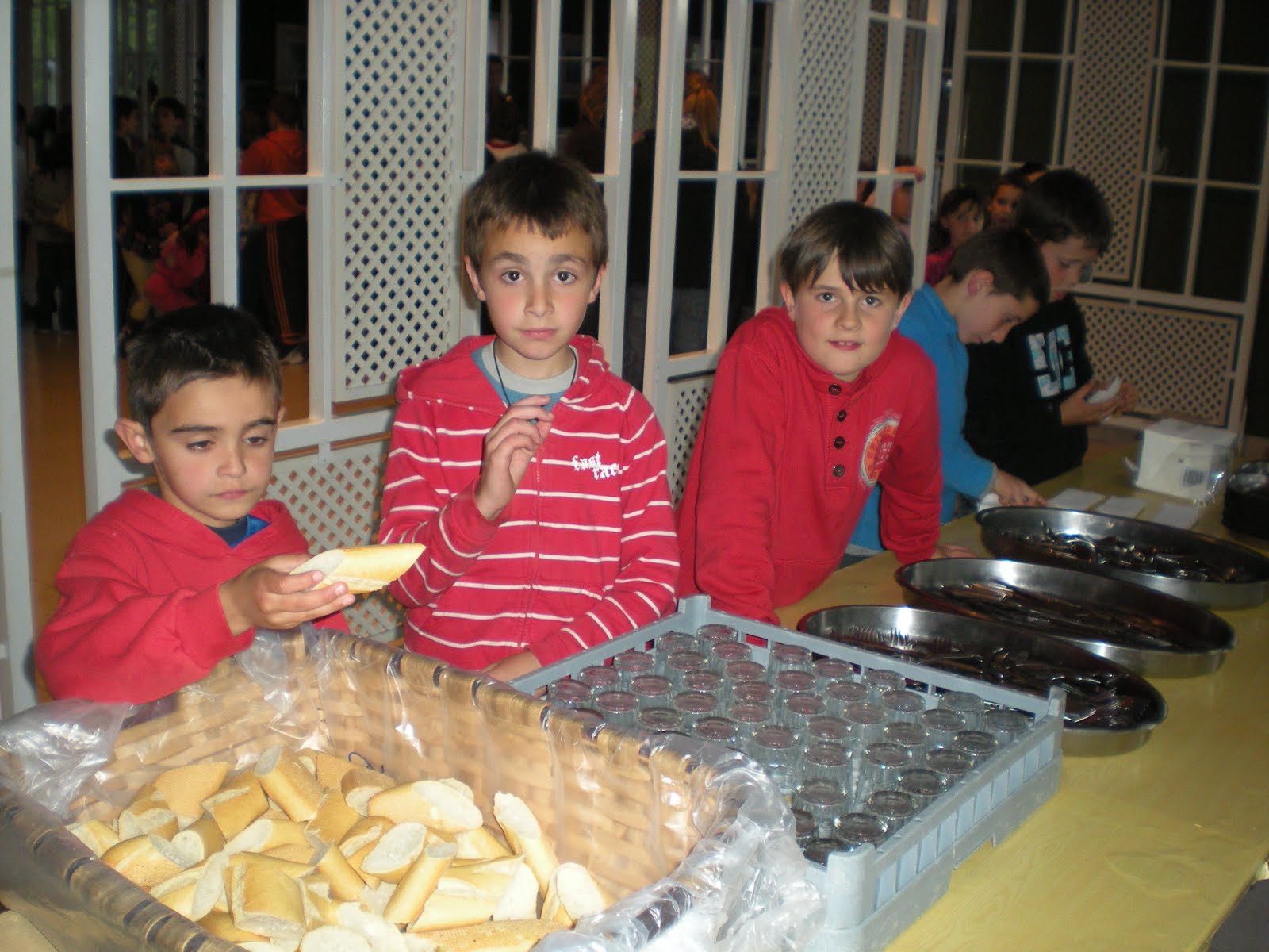 MIRA LO QUE HACEMOS EN 2º DE PRIMARIA: ALBERGUE "MAX" DE ENTRAMBASAGUAS