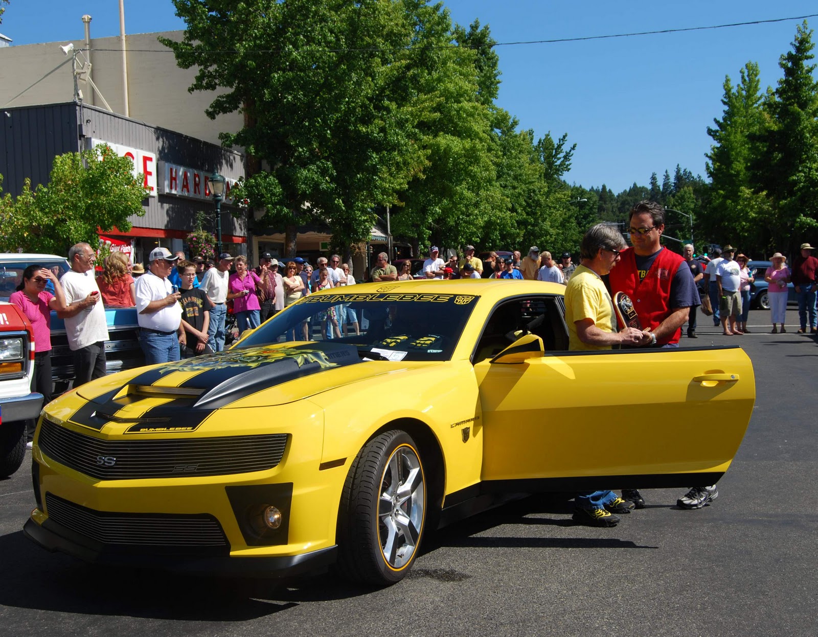 MT SHASTA POLICE DEPARTMENT: Mt Shasta Car Show & Shine 2010