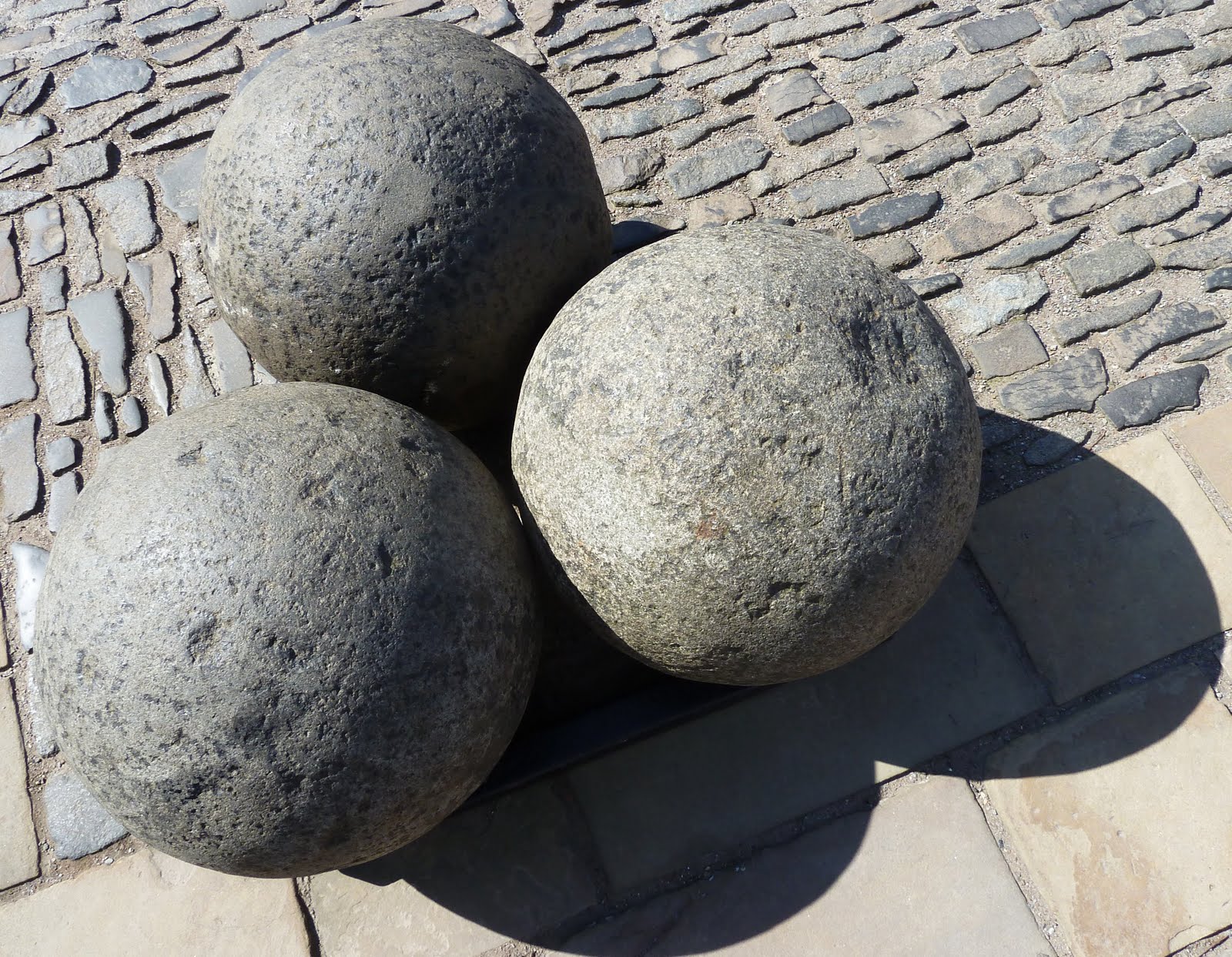 Travels with Shep: Edinburgh Castle Re-visited