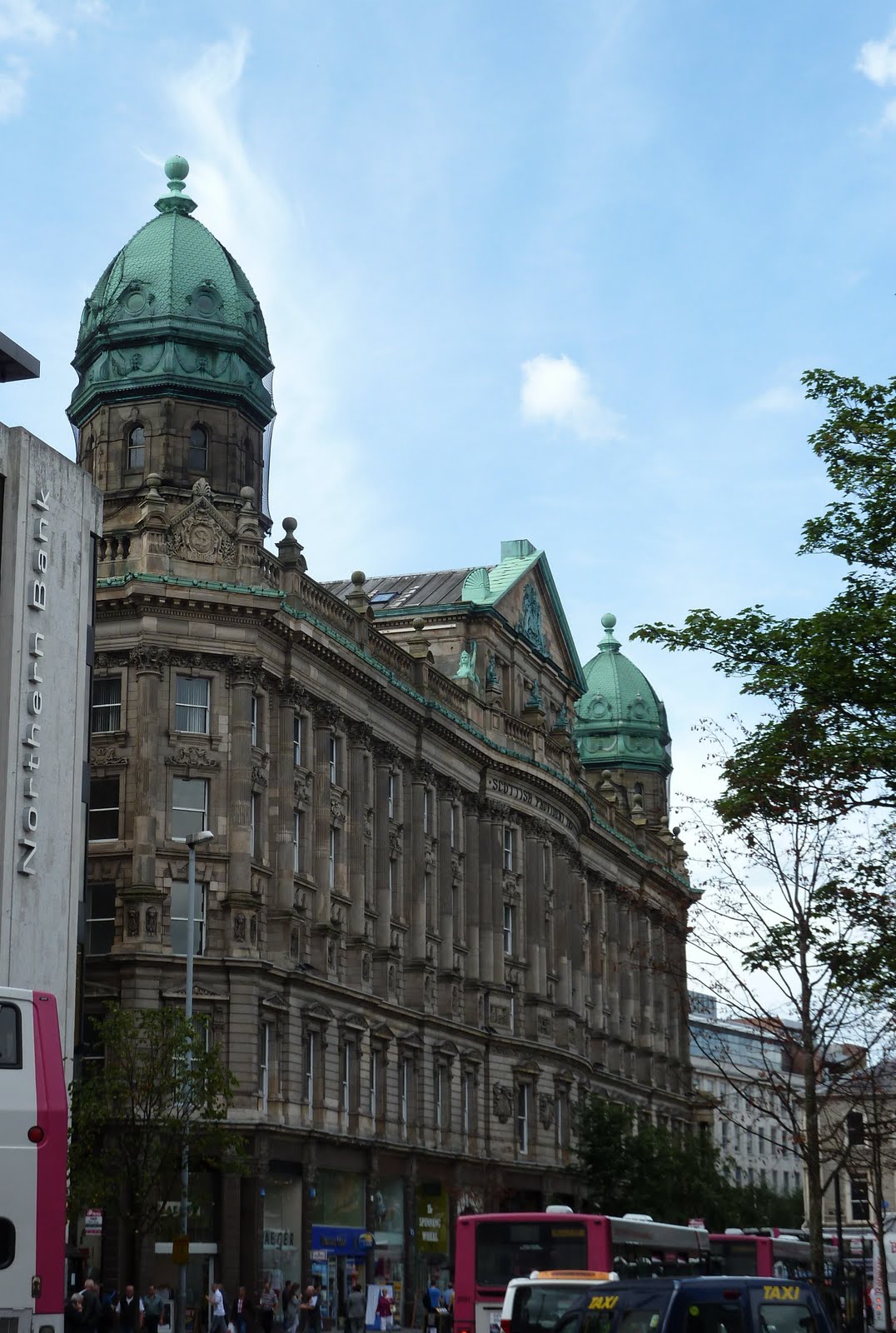 Travels with Shep: 2/2 Belfast: A Modern City