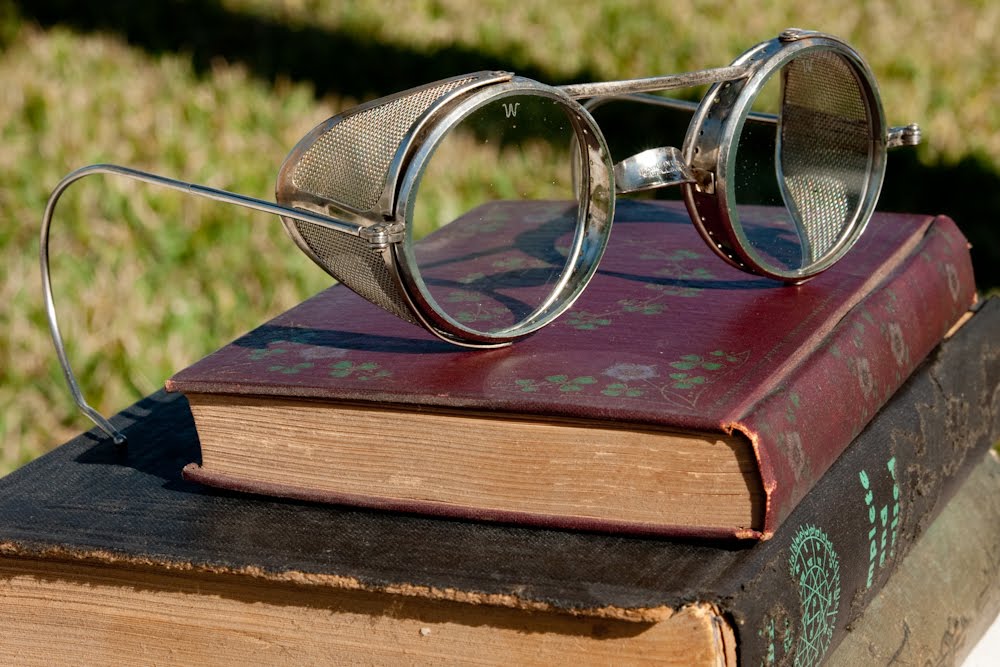 Zorian's Blog: Willson's Antique Goggles Circa 1900's