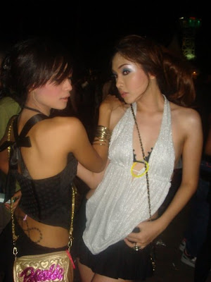 Artis telanjang bugil sexy indonesia: Dugem dengan Cewe Seksi