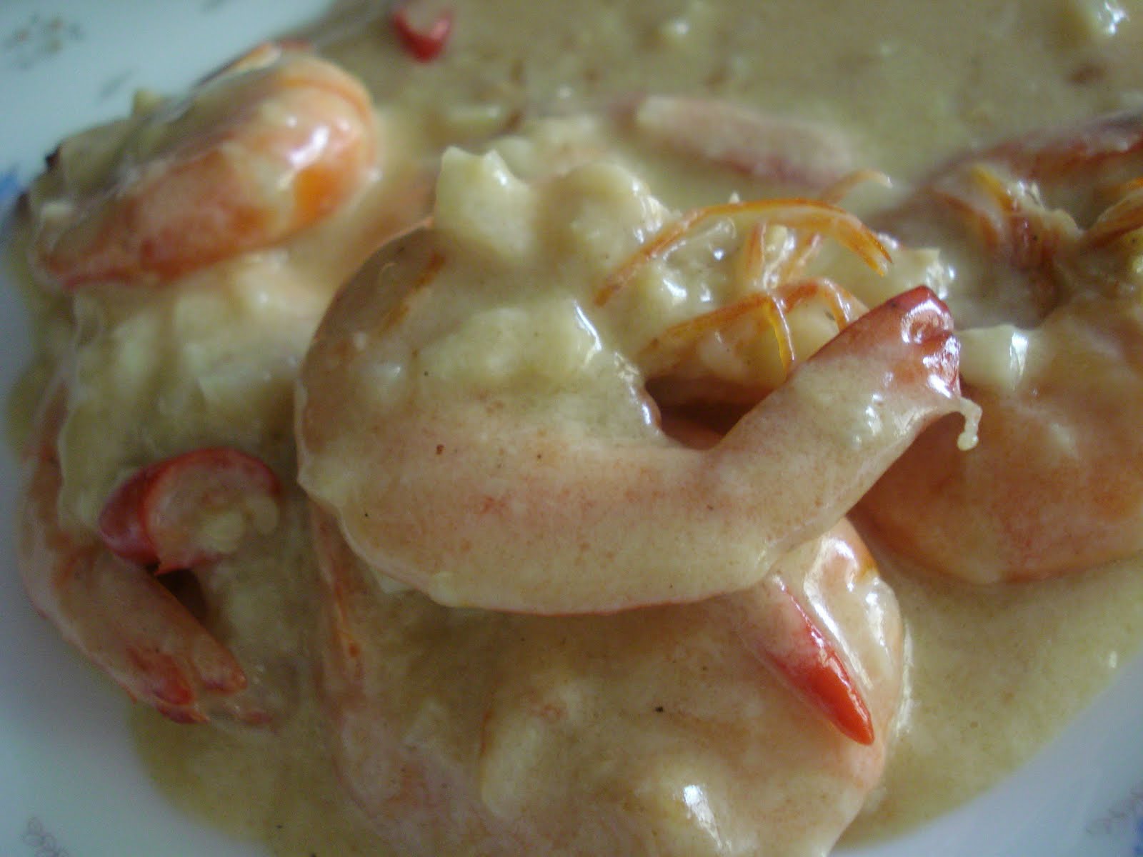 Can You Handle The Truth?: Creamy and cheesy wet butter prawn recipe!