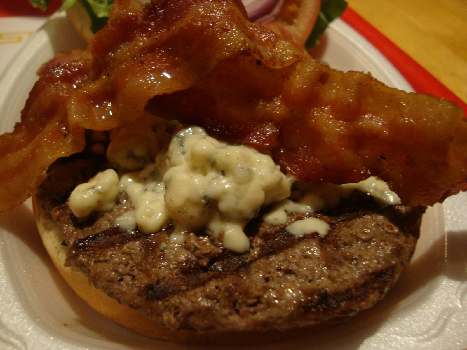 An Immovable Feast: Wolfe Burgers: "The Ultimate Burger"