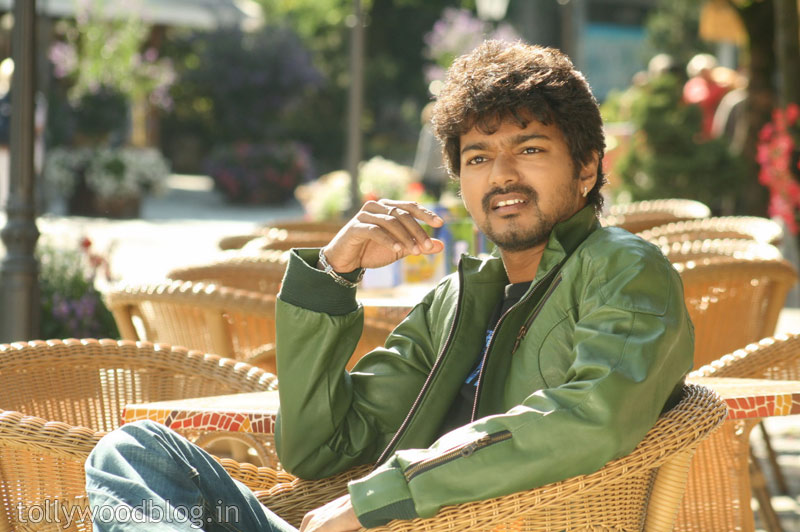 Ilayathalapathy Vijay Latest New Stills from Yama Kantri