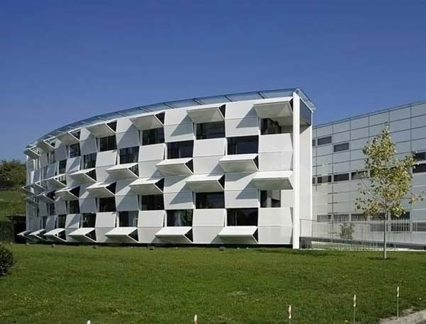 Architectural Design of Dynamic Facade by Giselbrecht + Partner ZT GmbH ...