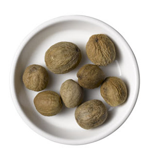 danau kasih: nutmeg / pala