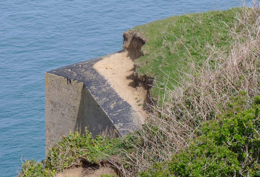 crapaudmatic: Ronez Point and hidden bunker