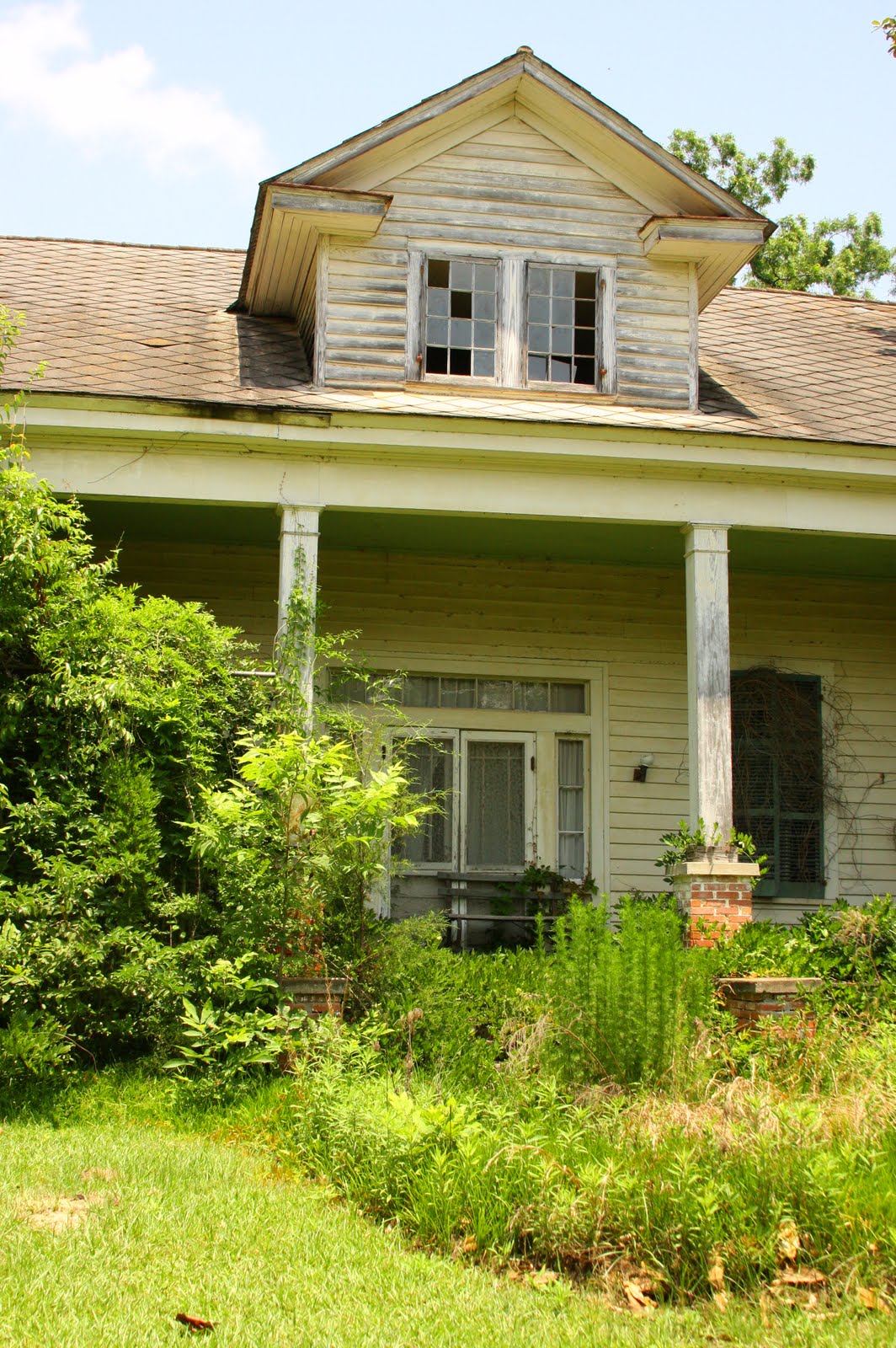 The Horton House: Benton, Alabama: Population 52