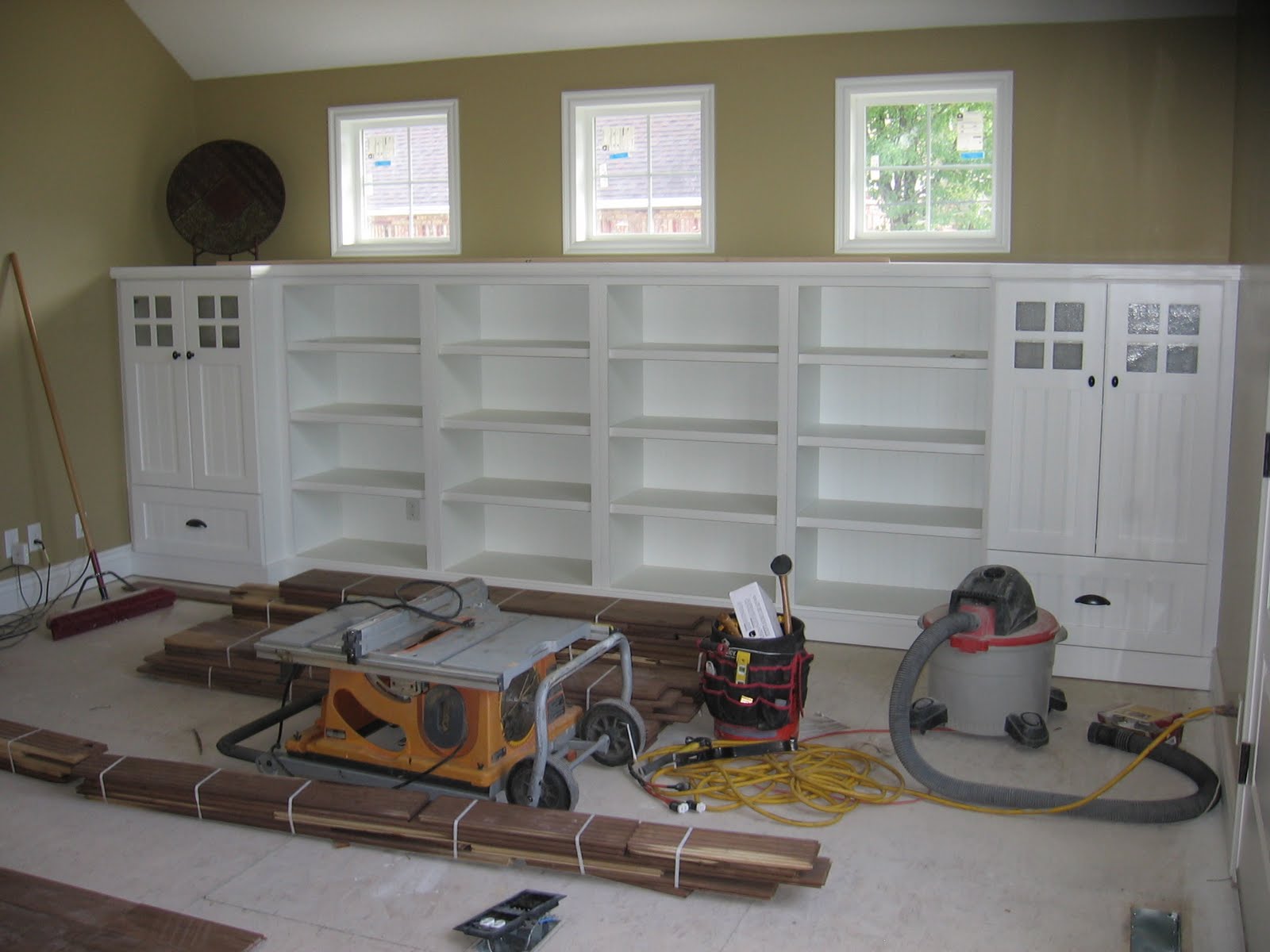 Fontaine de Bienvenue Home: Slacking on the Home Remodel Pictures