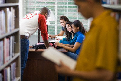 English Extension Didactic Units Development: DIDACTIC UNIT 13: VIDEO ...