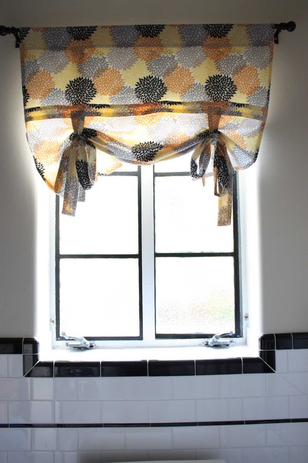 MOM: A Simple Curtain