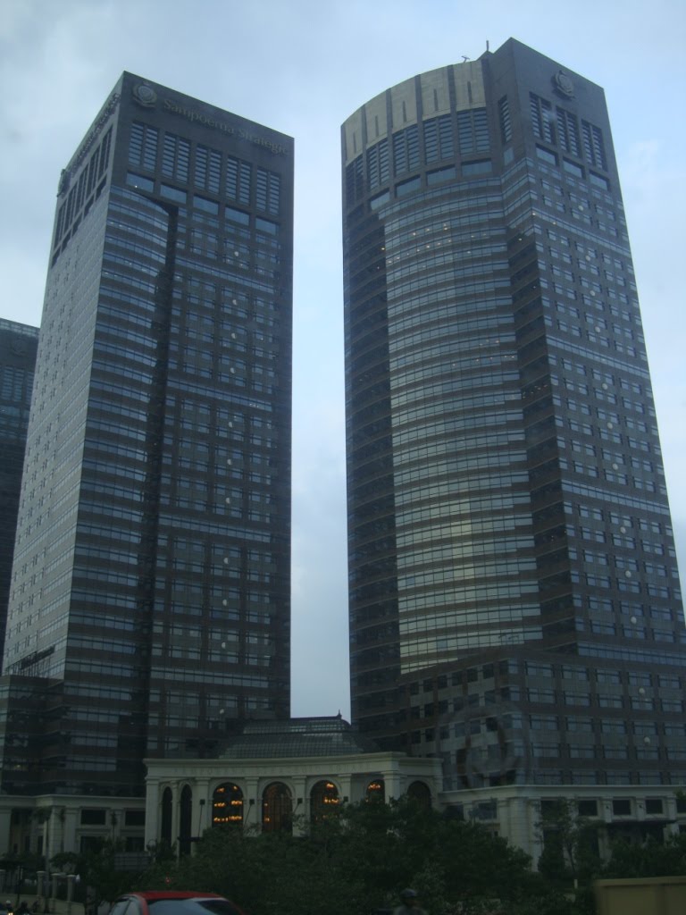 Sahat Simarmata Daily Photo: Sampoerna Strategic Square