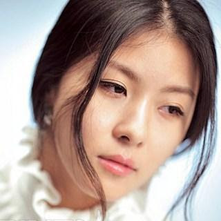 Achie ArRay: Ha Ji Won