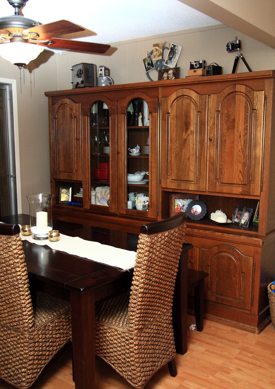 Decorating with Vintage Cameras - Yellow Bliss Road