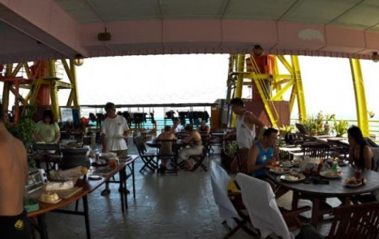 Amazing Oil Rig Hotel from Malaysia – Tours and Travel Special ...