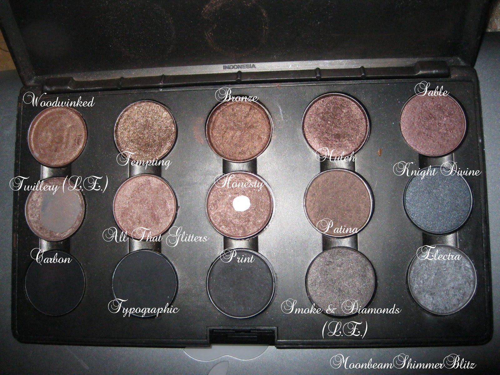 ~*Moon*Beam*Shimmers*~: My MAC Eyeshadow Palettes