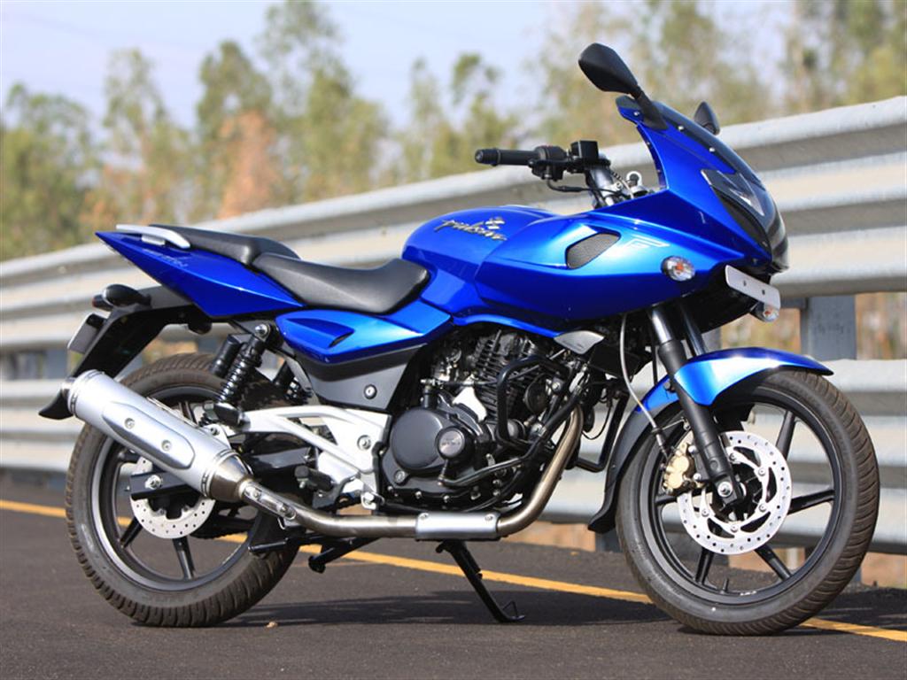 MuThu ගේ අන්තර්ජාල සටහන........: Bajaj Pulsar 220cc