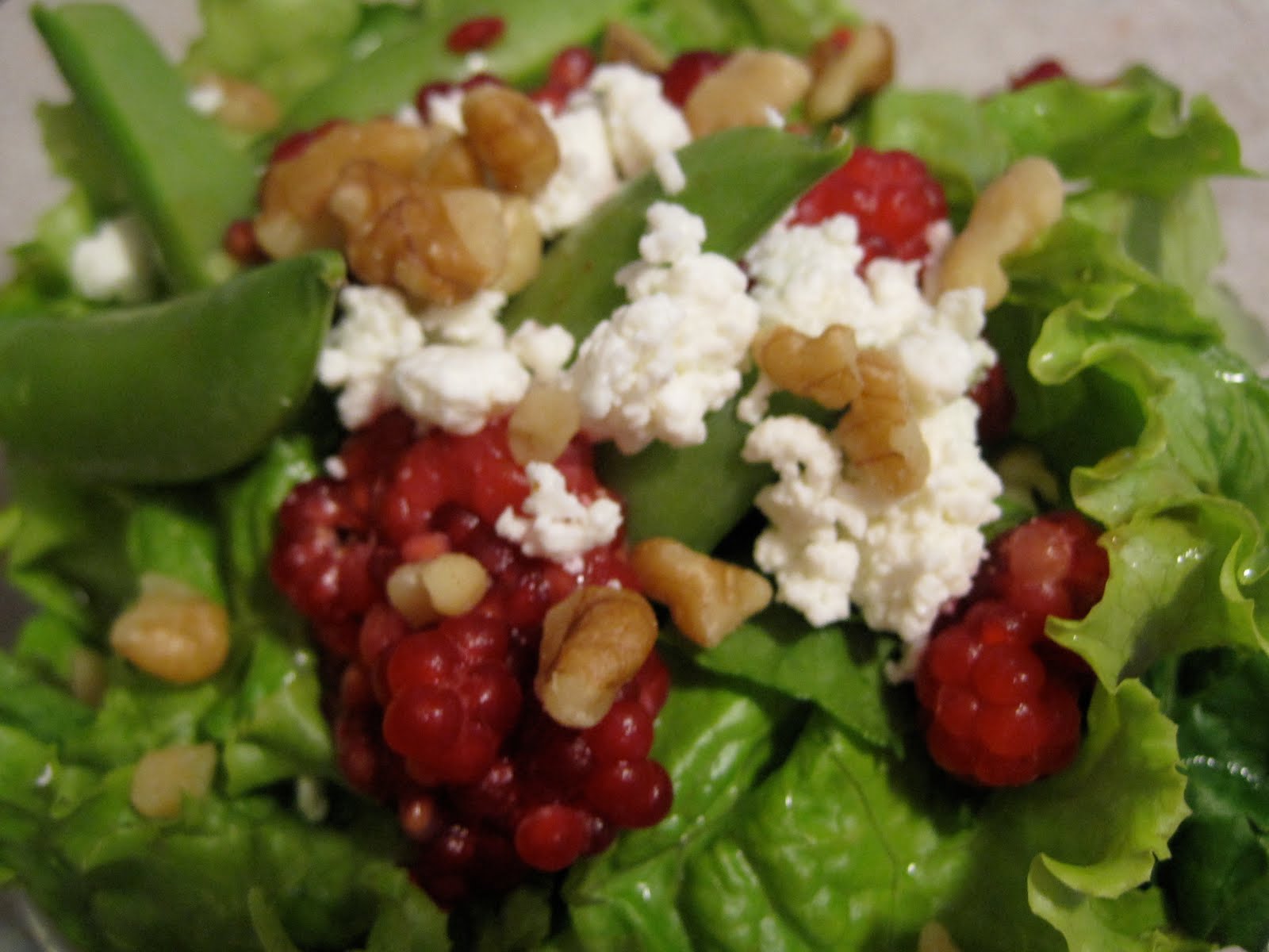 Low Income Locavore: Local Salad