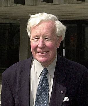 CairnsBlog.net: Sir Hamish dies