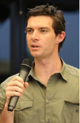 CairnsBlog.net: Elvis is well and truly gone, but the King is back