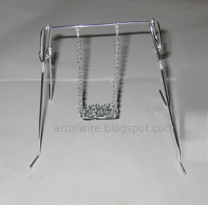Art of Wire: Wire Swing