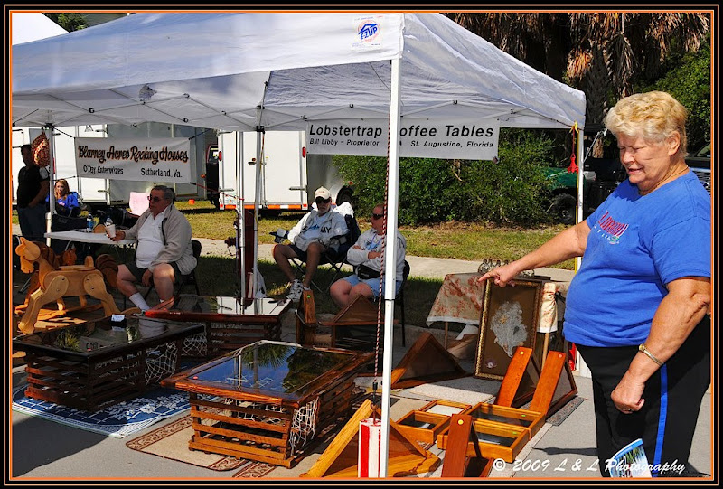 Cedar Key (Florida) Photos: Lobster trap table and farm raised clams