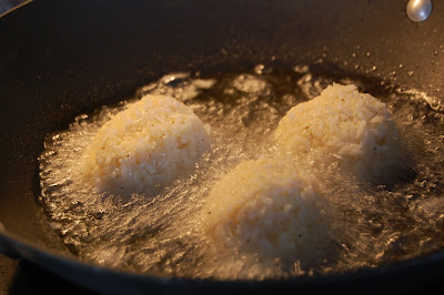 Hmong Can Cook: Nam Khao (Laotian Fried Rice Ball Salad)