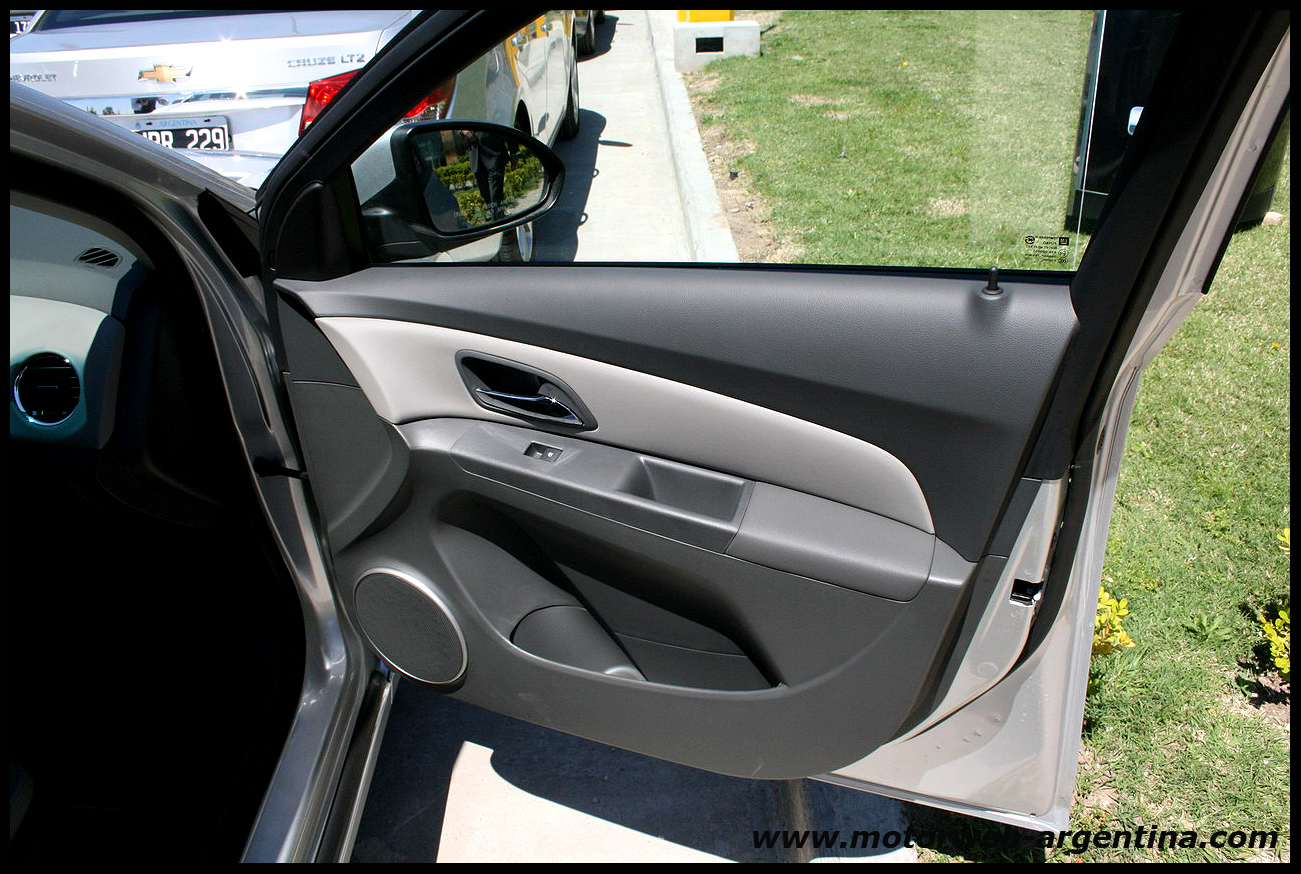 Lanzamiento Chevrolet Cruze - Motorweb Argentina