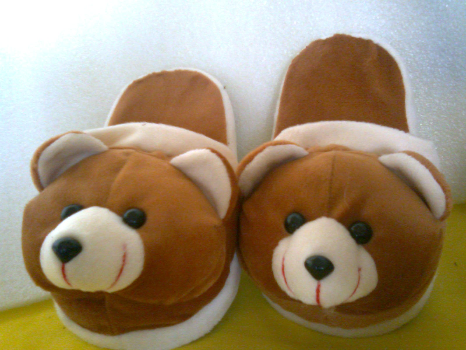 20+ Sandal Bulu Boneka, Yang Modis!