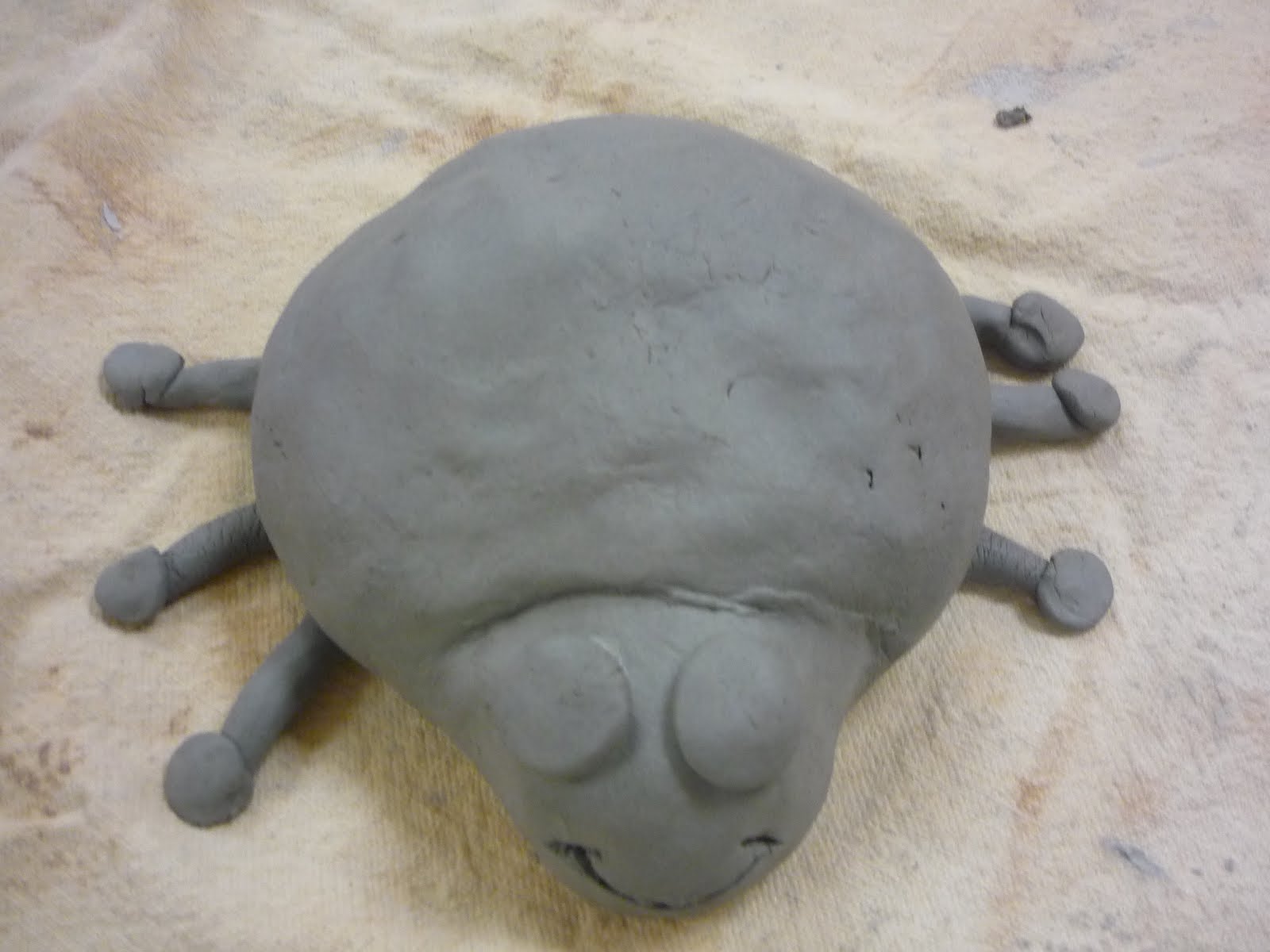 Mrs Highsmith Loves Art: More Fun With Pinch Pot Critters!
