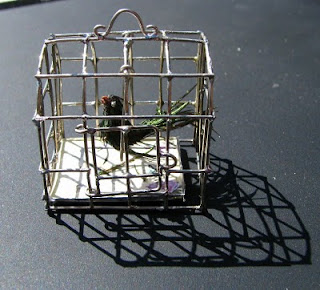 Black Cat Cottage: Bird cage