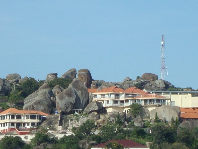 Hadubini - My-o-scope: Mwanza - Rocks City