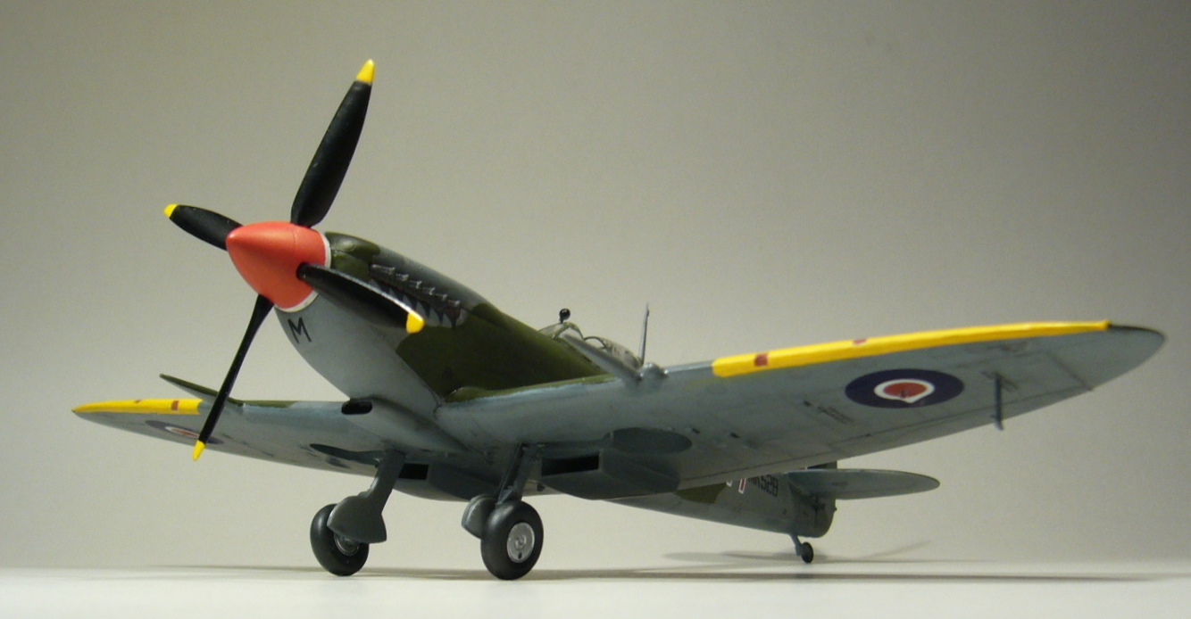 wade's military models: Royal Air Force Supermarine Spitfire Mk. IXc 1/ ...
