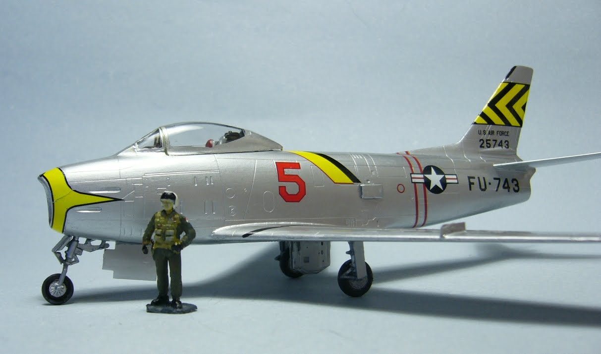 wade's military models: USAF F-86H Sabre 'Hog' 1/72 Special Hobby