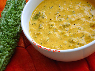 Simply Spicy: Kaipakka / Bitter gourd Curry
