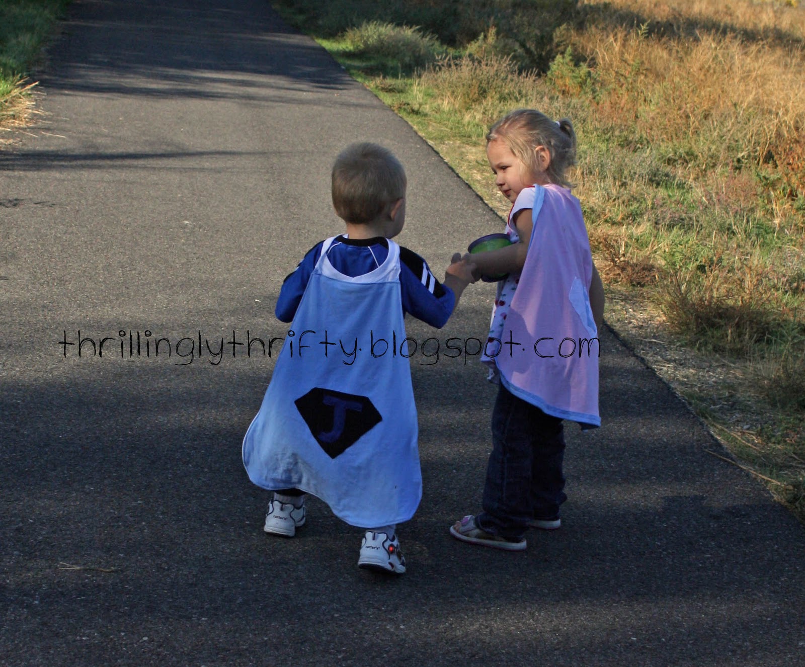 Thrillingly Thrifty: T Shirt Cape Tutorial