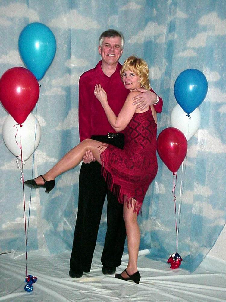 Cougar's Den: Prom Night 2001