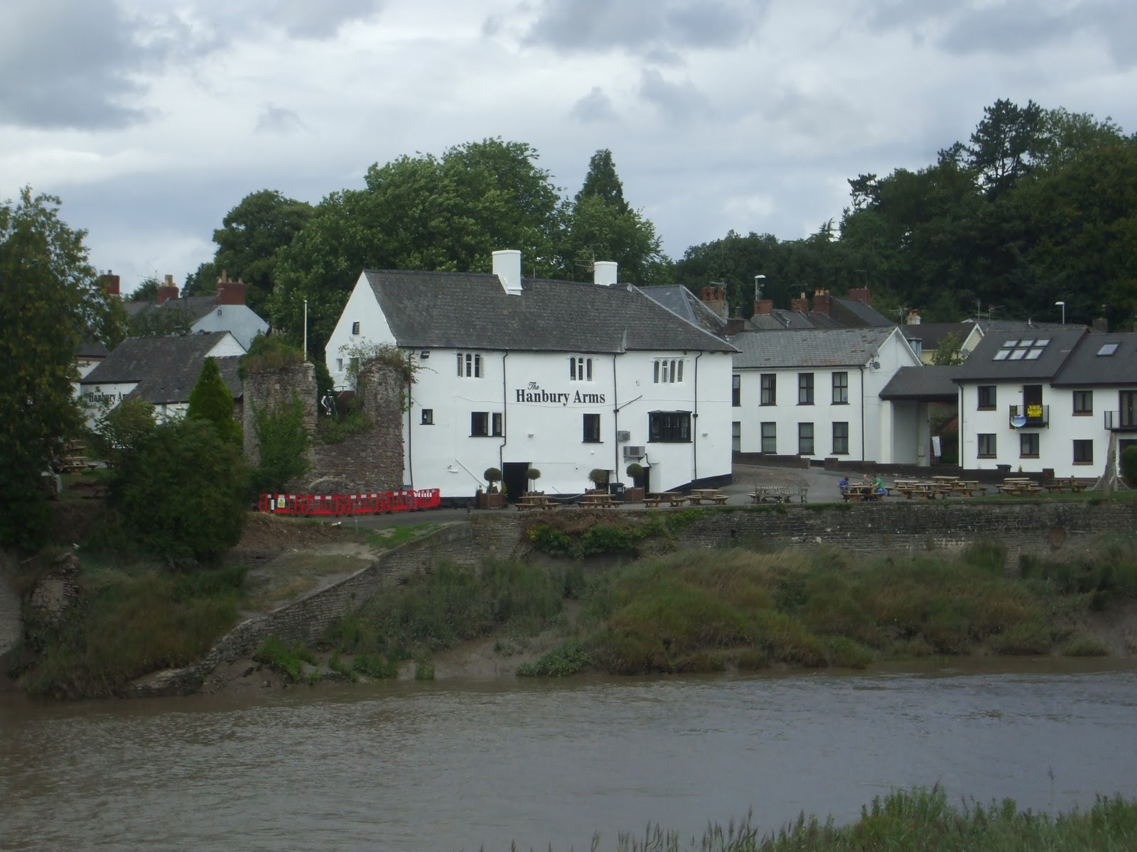 Brew Wales: Hanbury Arms, Caerleon