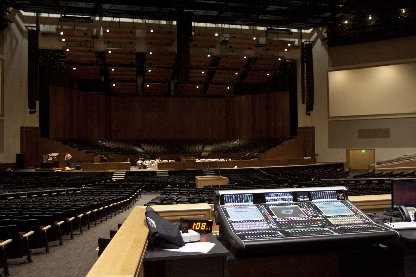 Reporting Live: Photo's of the new BYU-Idaho Center