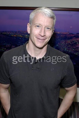 Freakspeakers: Anderson Cooper in Miami's Book Signing