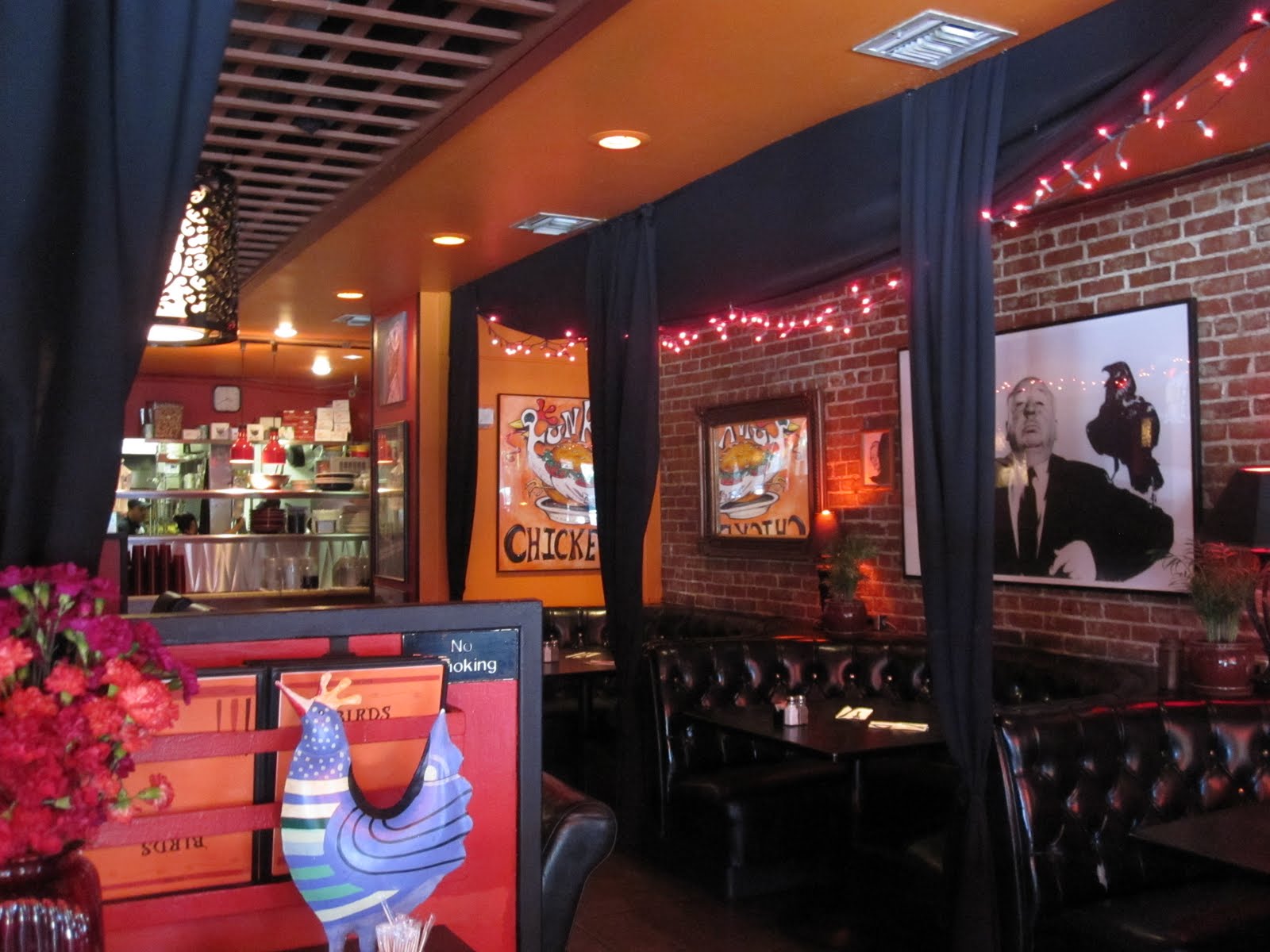 The Happy Hour Tour: Birds Café-Bar
