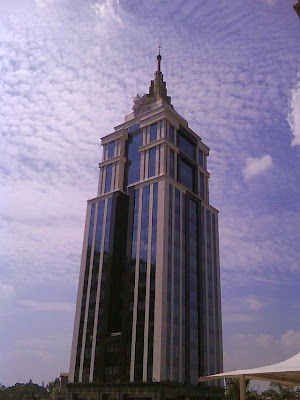 kettle and mug: UB City and Vijay Mallya's HQ