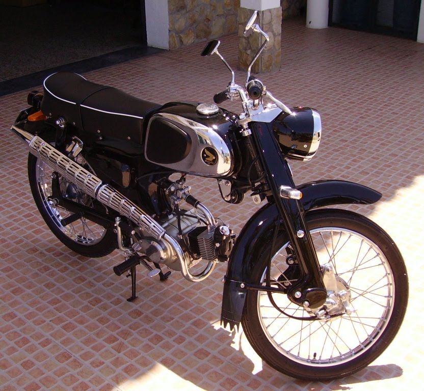 A minha Honda: 3.ª Honda C110 - Conclusão do Restauro