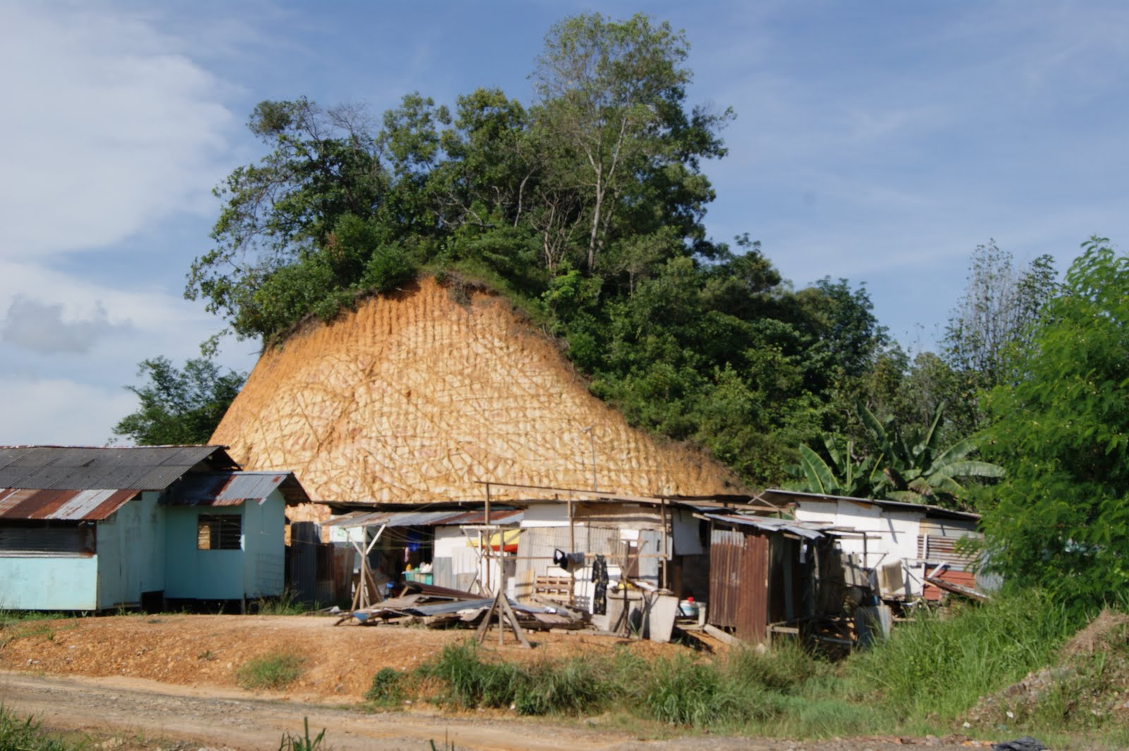 persatuan sejarah malaysia cawangan sabah: It is Historical but why is ...