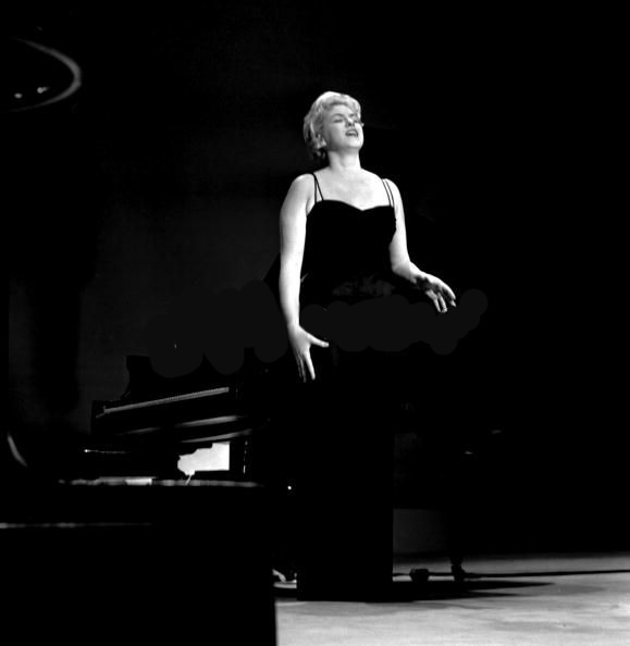 jAzZy SiNGeRs: Chris Connor