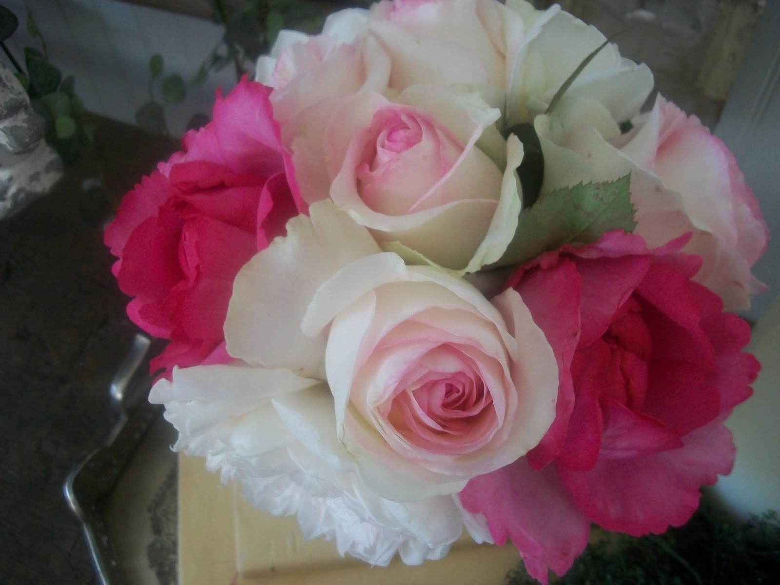 Full Bloom Cottage: Roses for you...and you...and you!