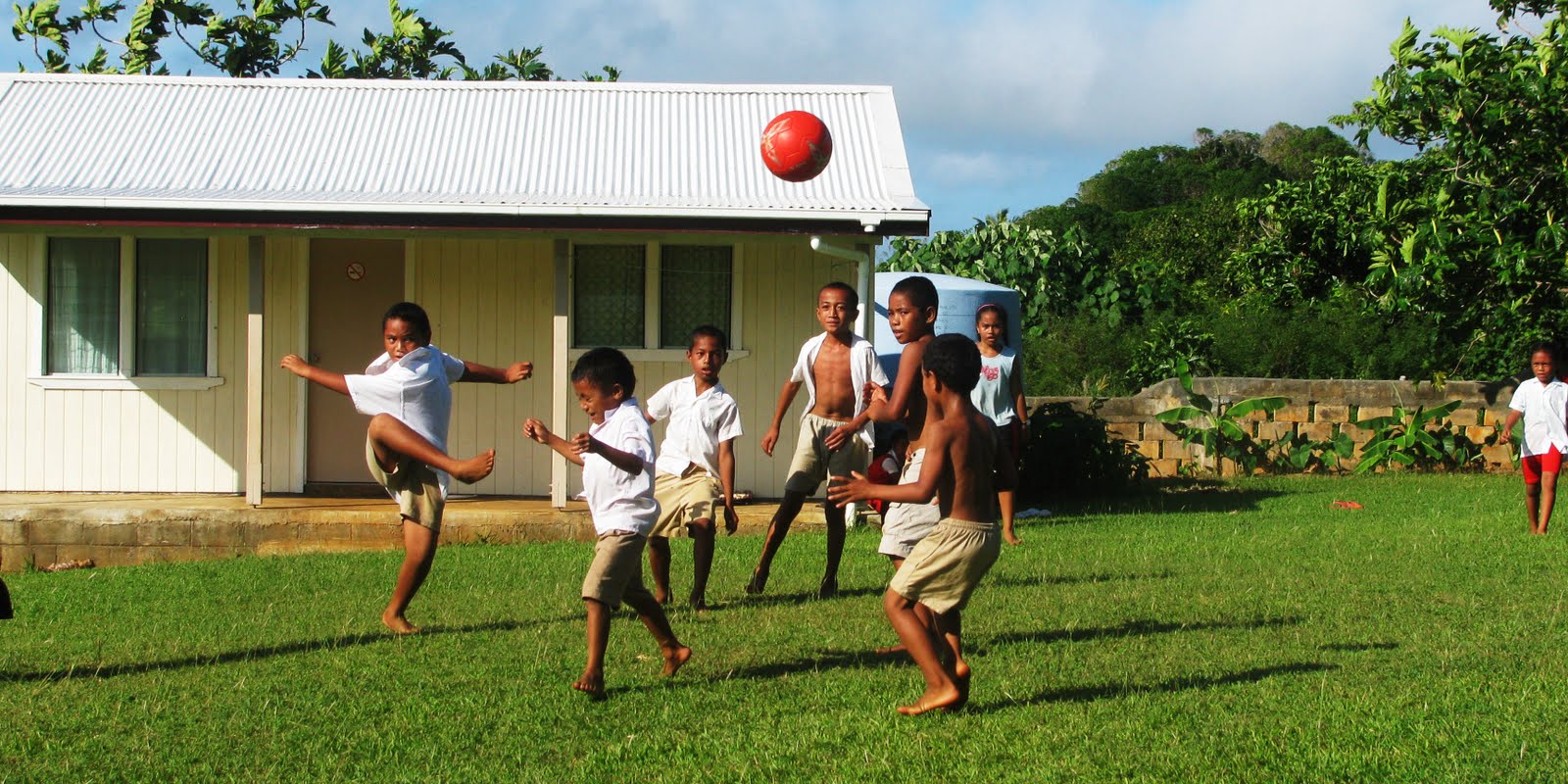 Where in the world is Farfum? THE KINGDOM OF TONGA: My attempt to teach ...